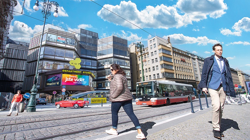 Praha OD Kotva - Ledmultimedia - Síť velkoplošných obrazovek